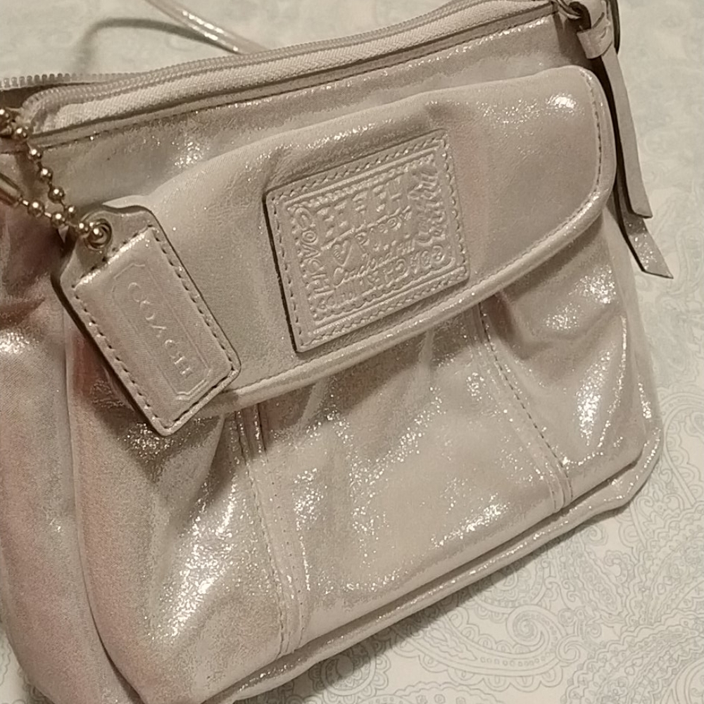 Coach Silver Poppy Est. 1941 - Gem